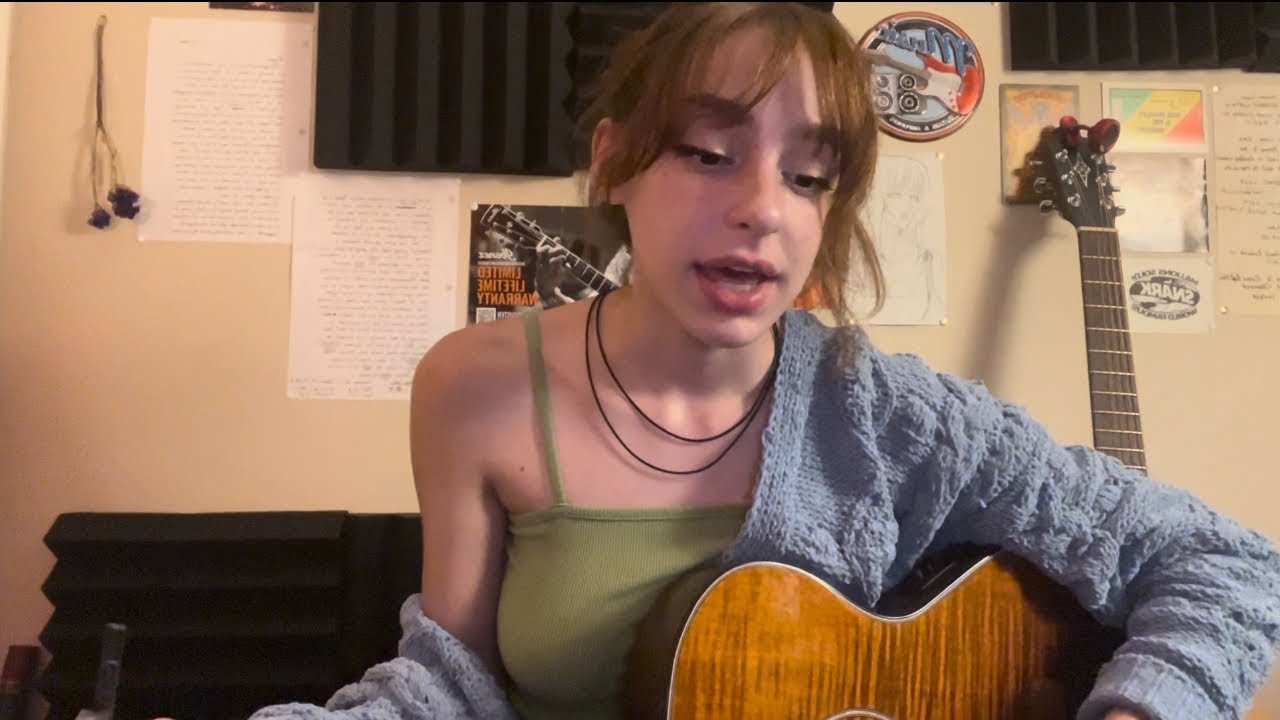 Toxic - Brittany Spears (Melanie Martinez version) COVER - YouTube