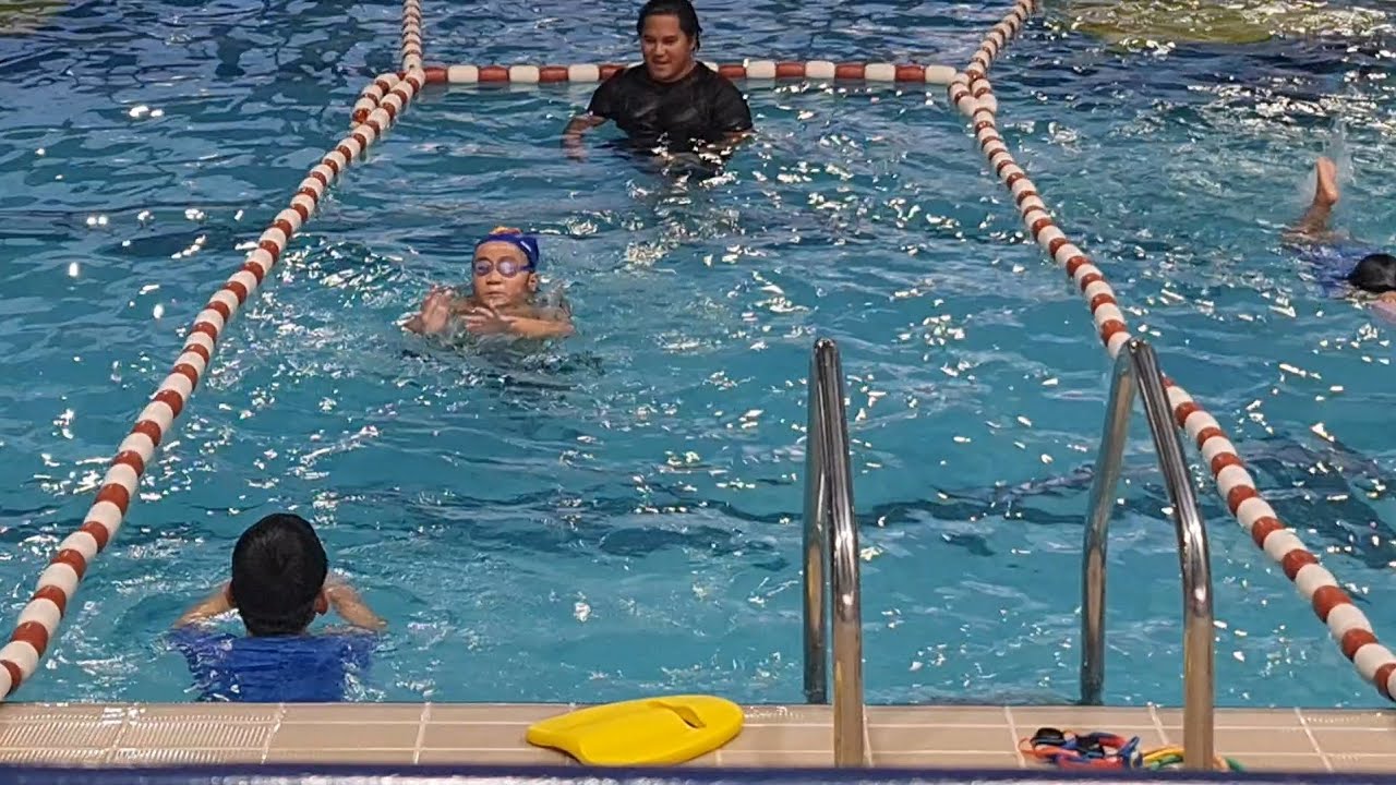 Summer break swimming lesson at Al Jazeera Cleopatra Swimming Pool ...