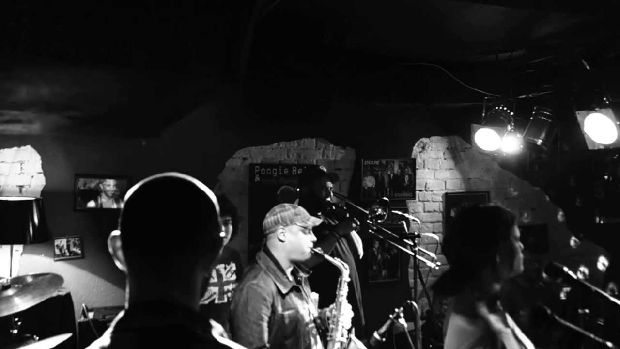 BABO BABO BAND - Rolling in the deep - Adele Improvisation - YouTube