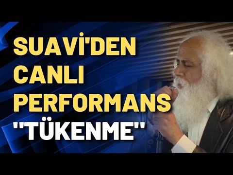 Suavi'den canlı performans \