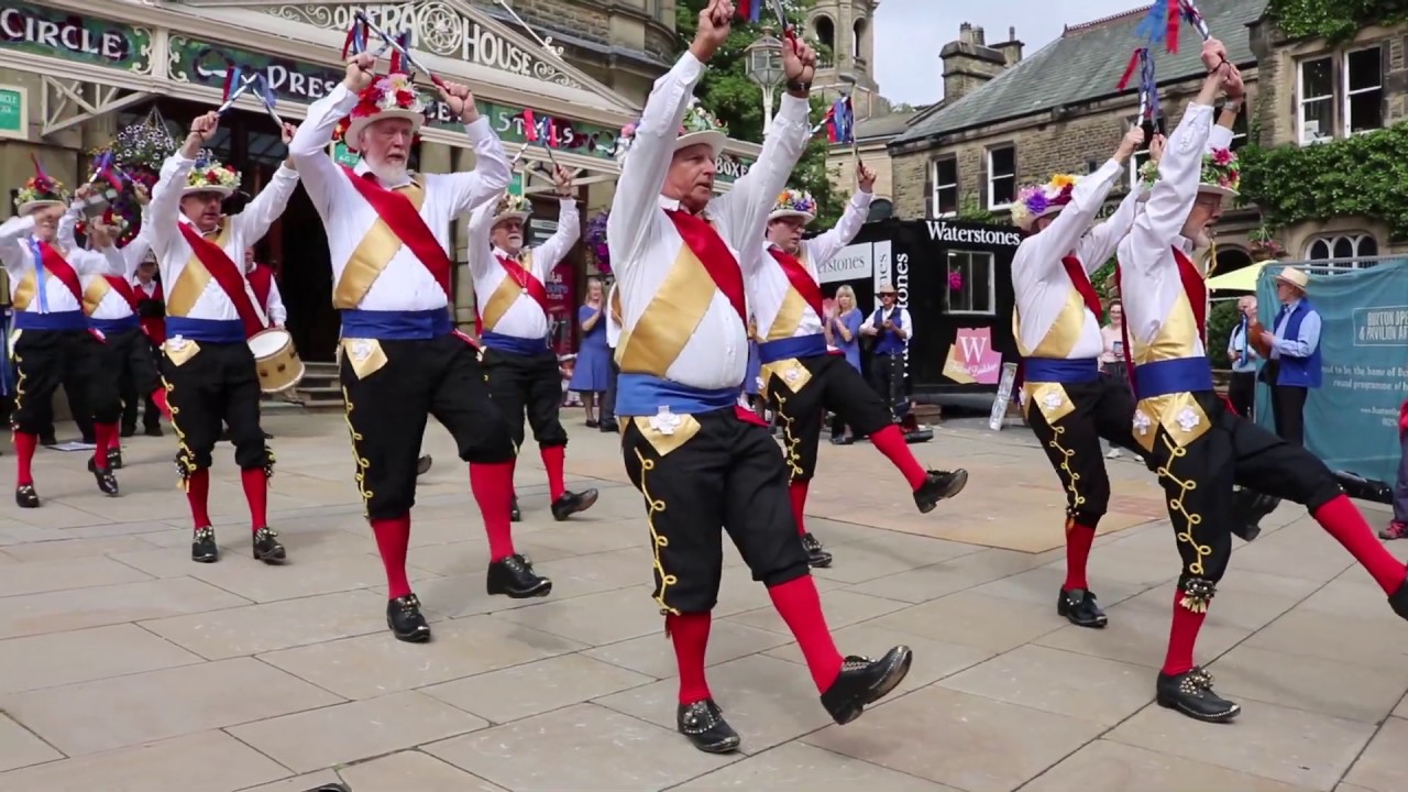Manchester Morris Men at Buxton Day of Dance 2018 1 - YouTube