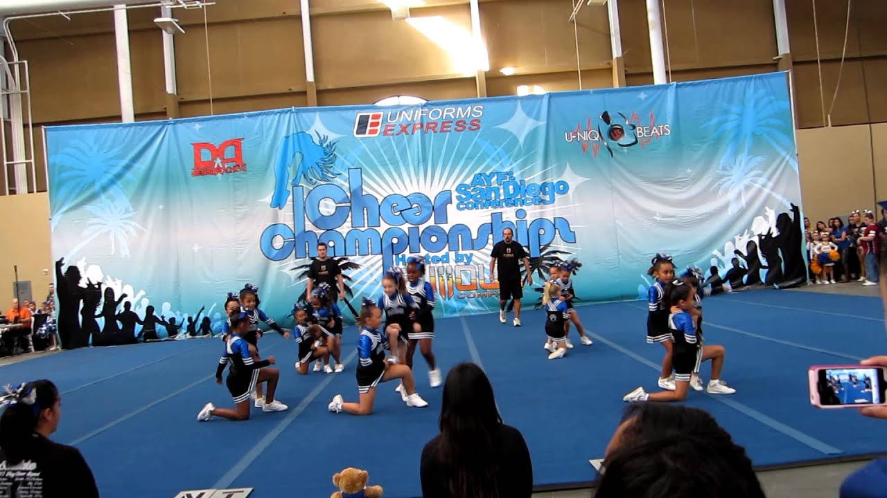 Eastlake Flag Lady Panthers - YouTube