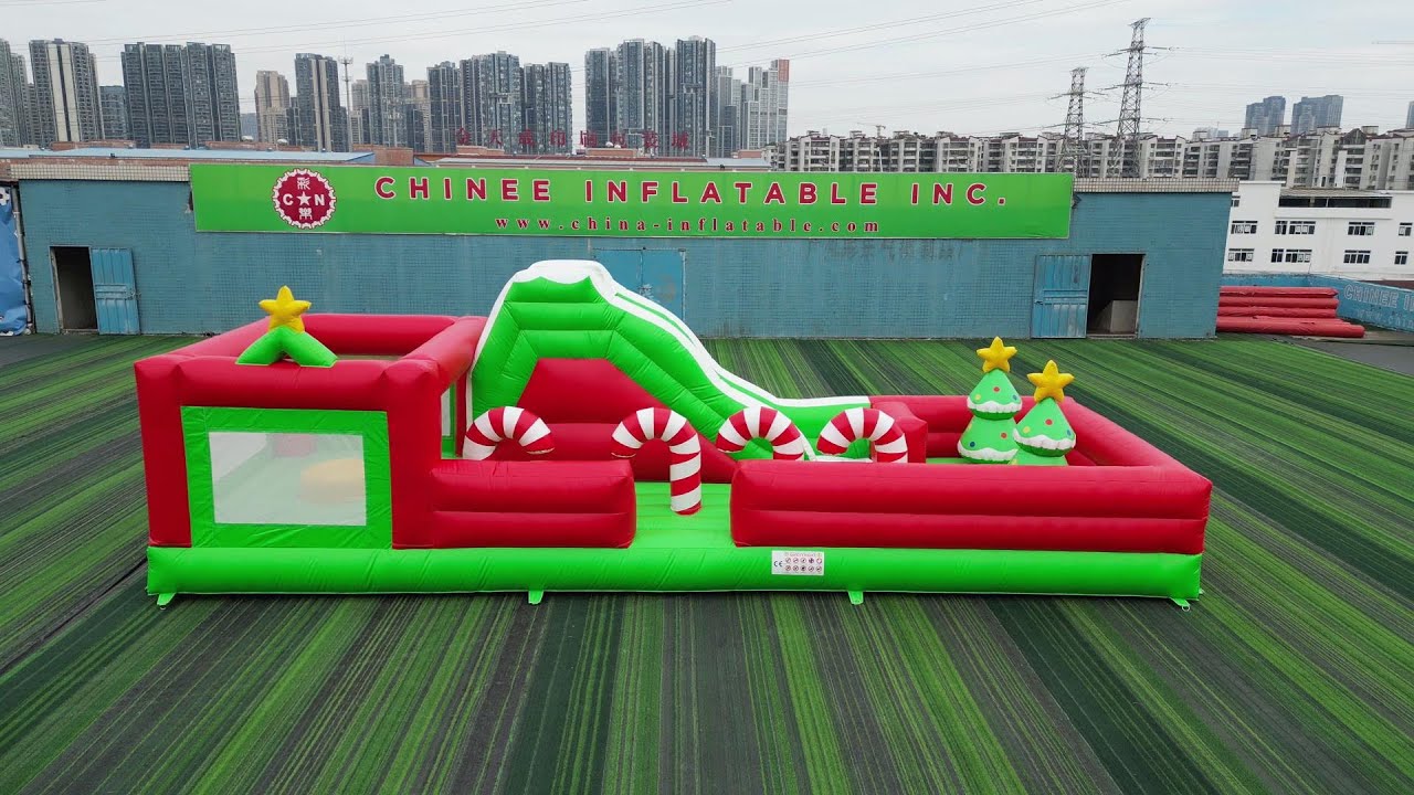 🎄 Unwrap the FUN! Christmas-Themed Inflatable Playground with Slide ...