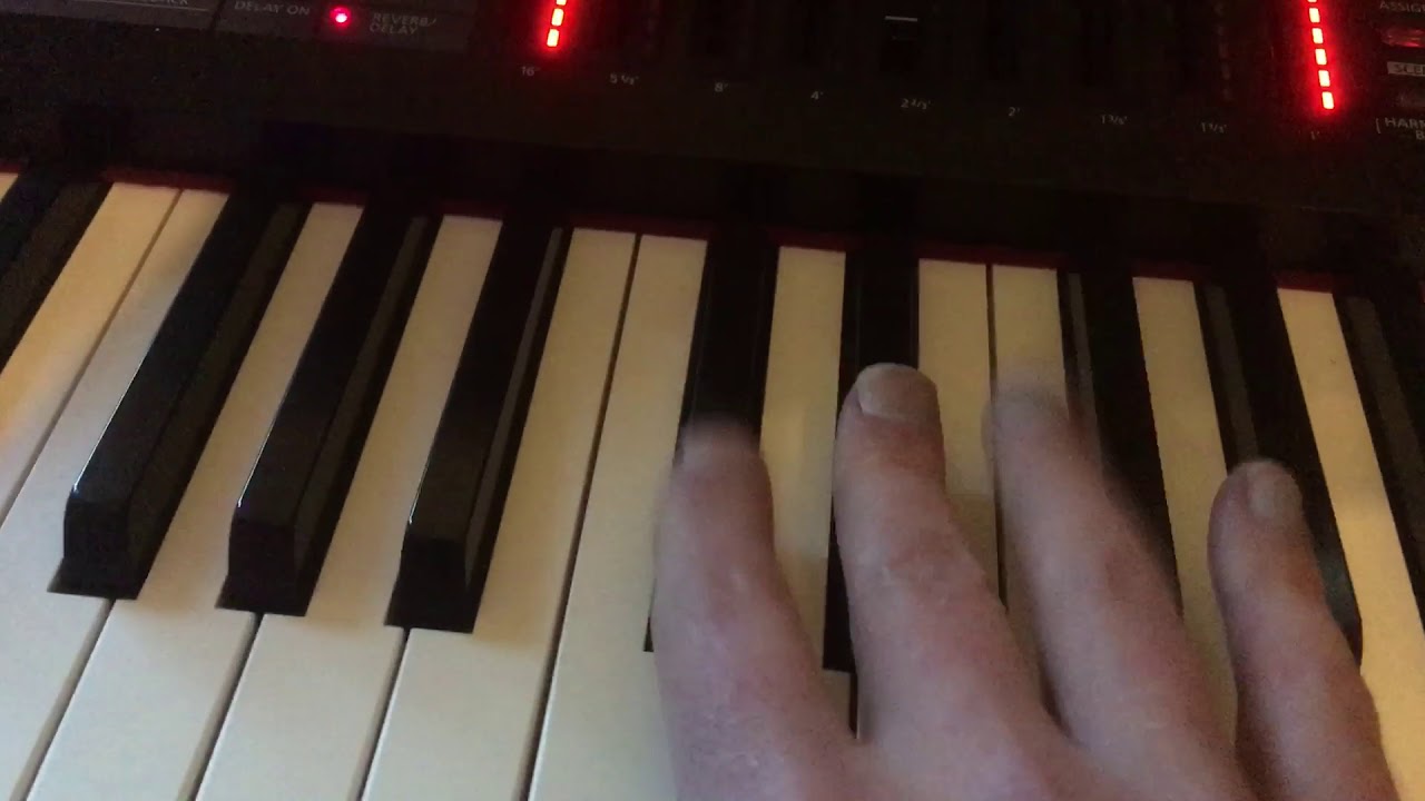 Clattering key action on the Roland RD2000 keyboard - YouTube