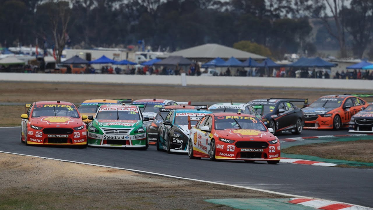 Highlights: Race 13 2018 Winton SuperSprint - YouTube