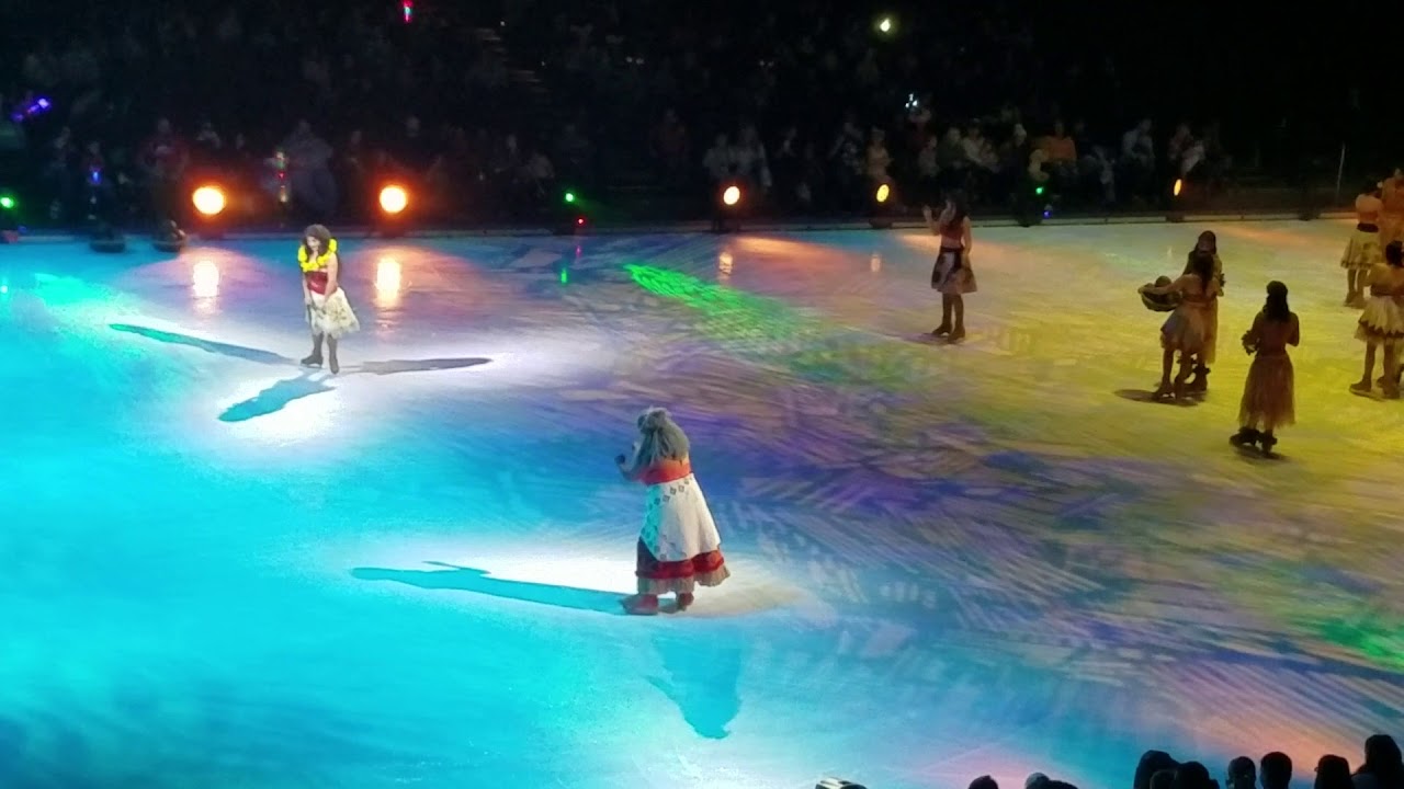 Disney on Ice MOANA - YouTube