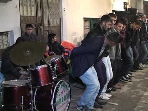 batarist cahit aydınlar gencleriyle cosuyor