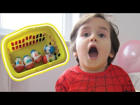 ÖRÜMCEK ADAM BEŞ SÜRPRİZ YUMURTA AÇIYORMUŞ | Spiderman Opening Five Surprise Eggs