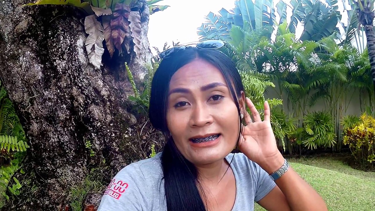High end Villa paint job with Eyes of a Thai - YouTube