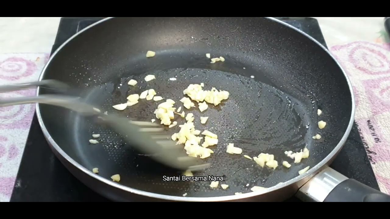 Peria, Udang dan Soh Hoon Goreng (Fried Bitter Gourd mixed with Prawn ...