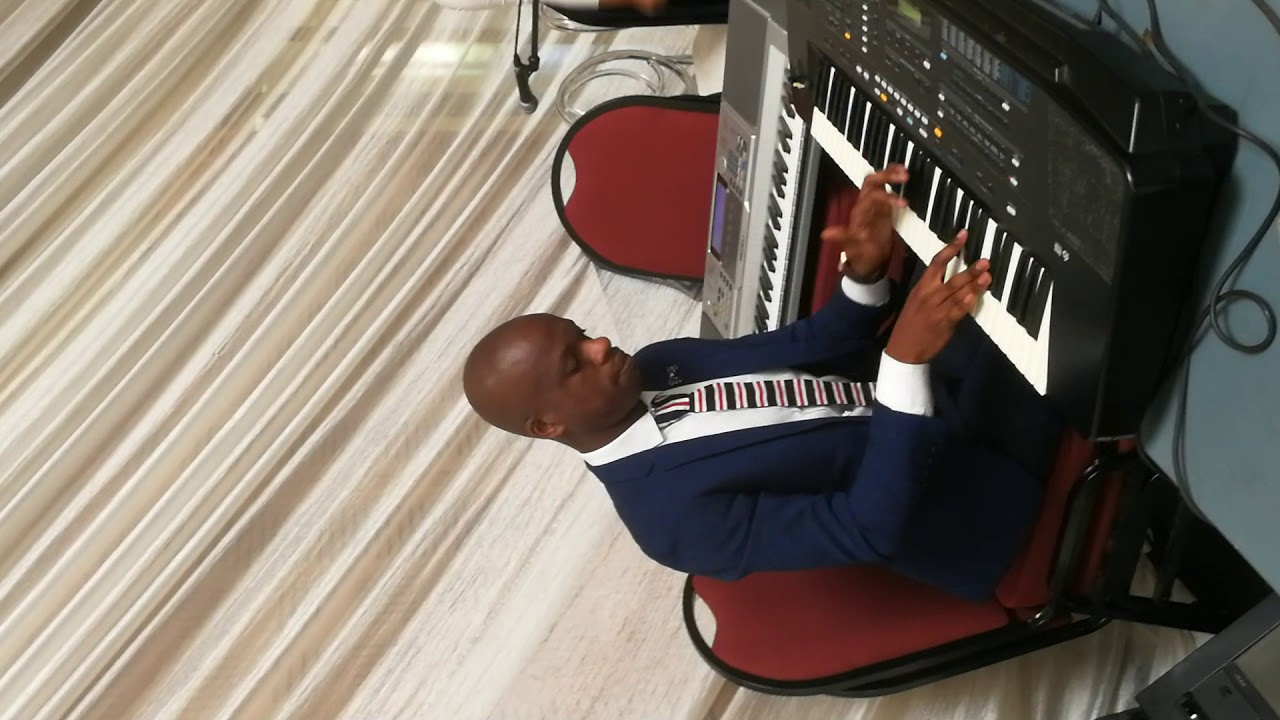 Itende style (A57 Synth Bass 3) - YouTube