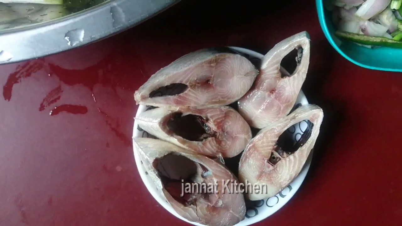 Take a look at how to cook lava with hilsa fish - YouTube