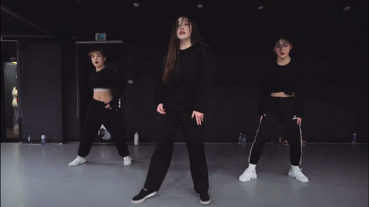 Broken Clocks - SZA || Dance Cover || Choreography by Hazel - YouTube