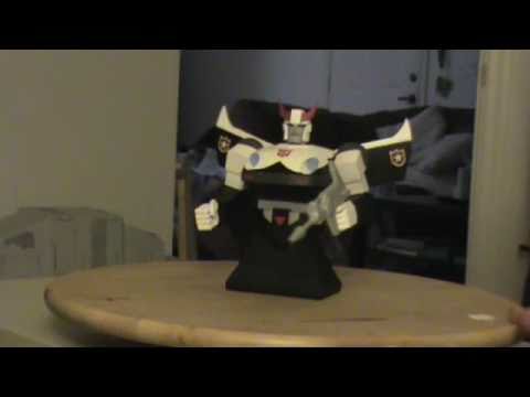 Hard Hero Transformers Bust Review 2 of 6 G1 Prowl - YouTube
