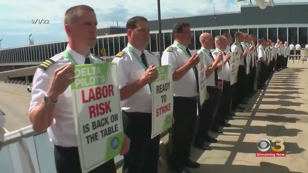 Delta pilots authorize strike, but walkout remains unlikely - YouTube