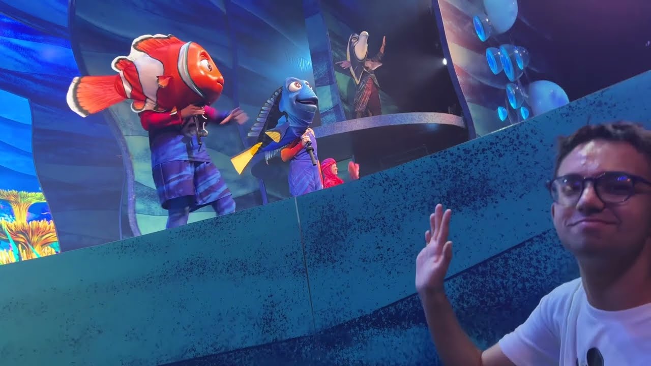Best finding Nemo the musical big blue and beyond show at animal ...