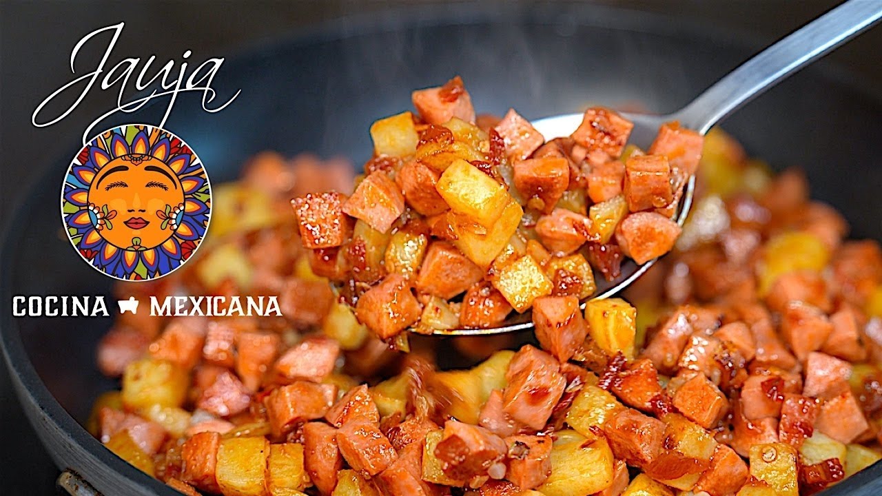 Salchichas con Papas al Chipotle - Comida Barata y Rápida - YouTube