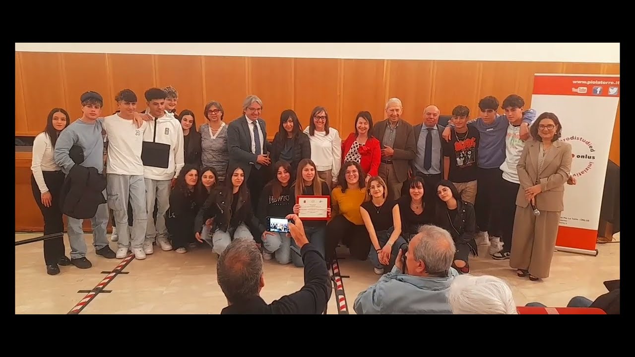 La Terza D dell’Ist.”Failla Tedaldi" di Castelbuono vince il Premio ...