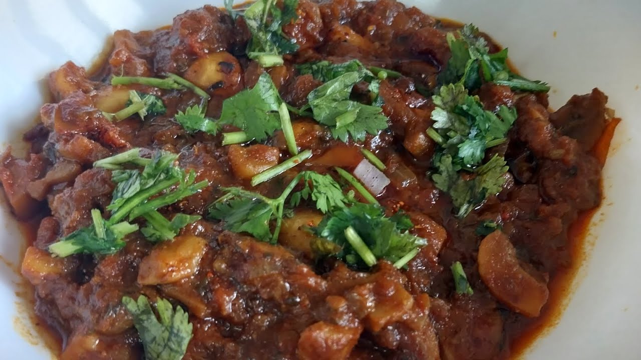 # mashrum masala in 10 minutes ( कोणतेच वाटण न वापरता) easy to make ...