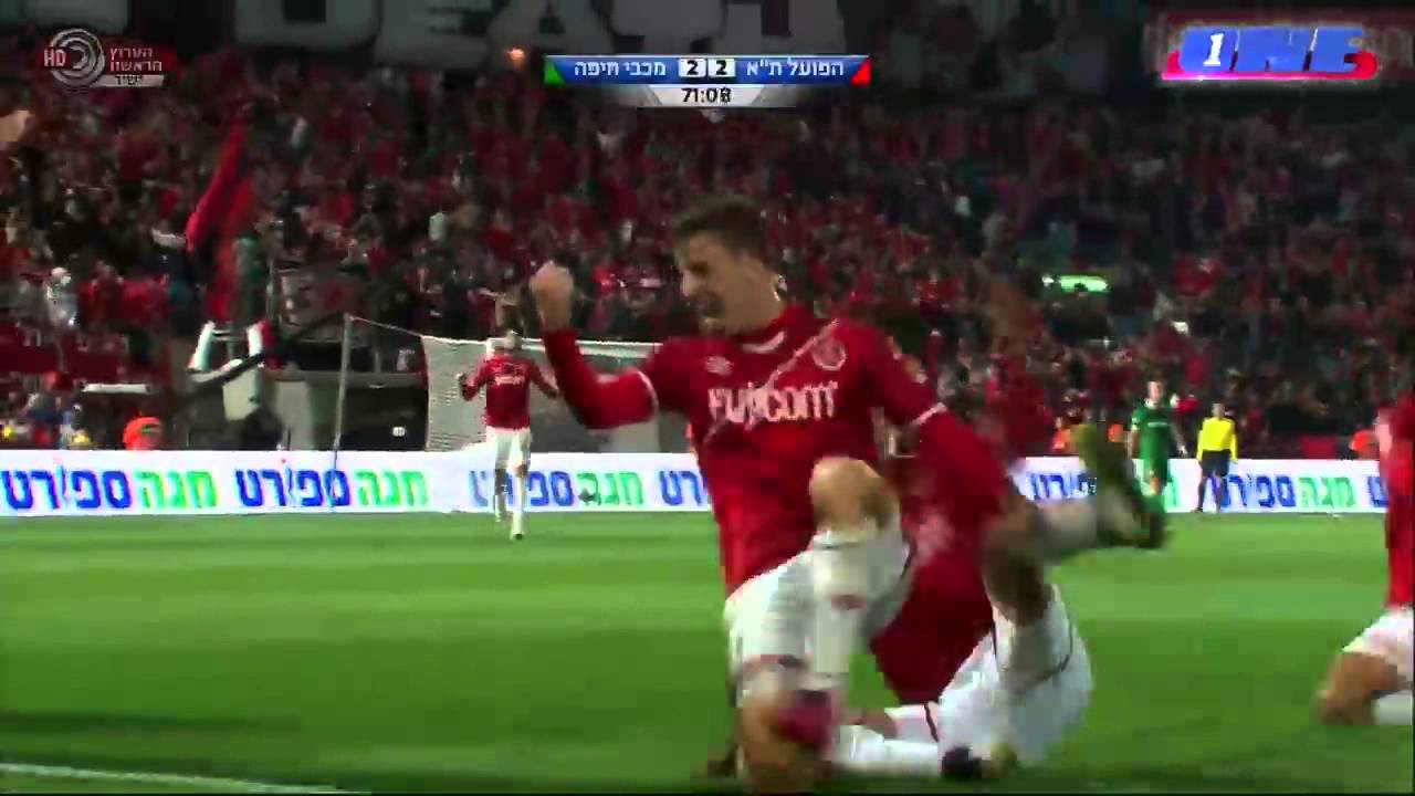 Ben Reichert with a goal you won't see every day - YouTube