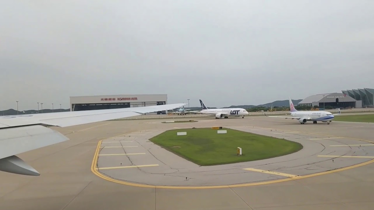 Takeoff from Incheon Int'l Airport KE37 - YouTube