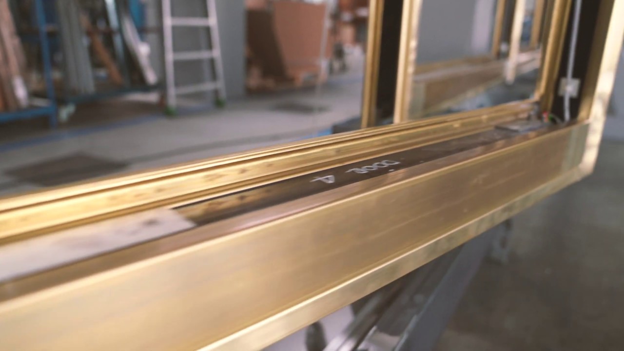 A thermal bronze frame that becomes “sculpture in movement” - YouTube