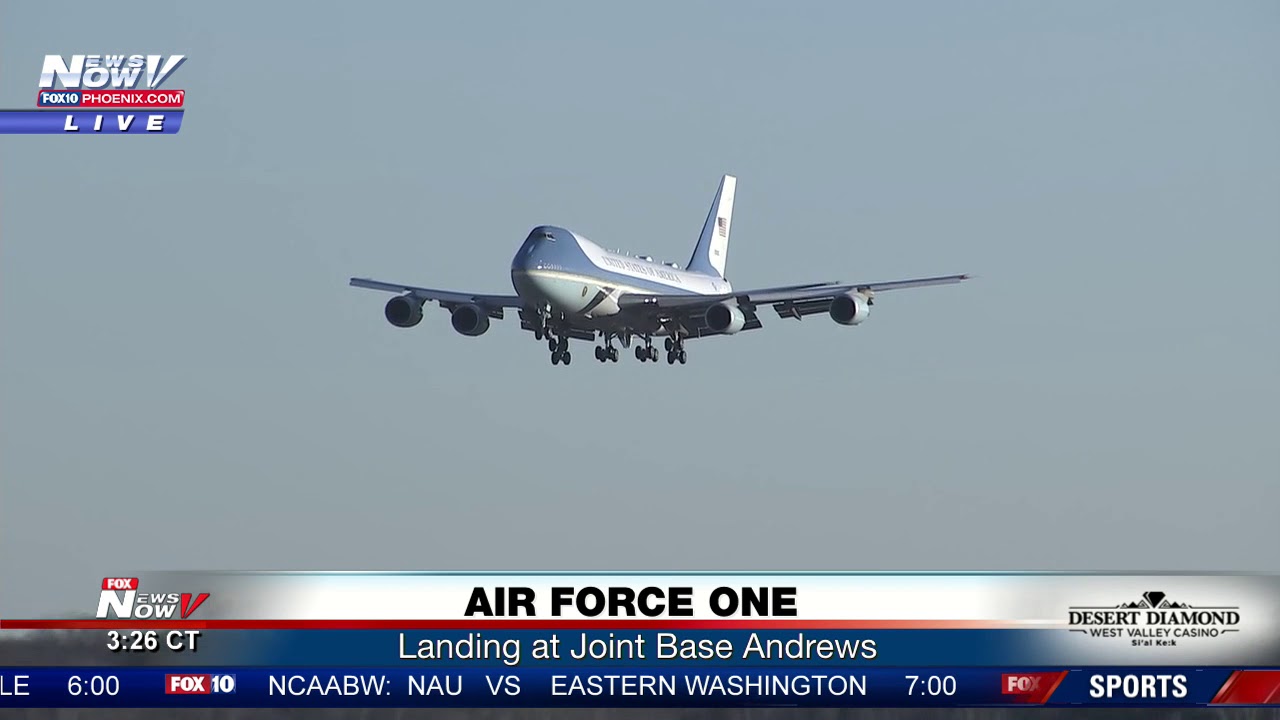 SMOOTH: Great Visual Of Air Force One Landing (FNN) - YouTube