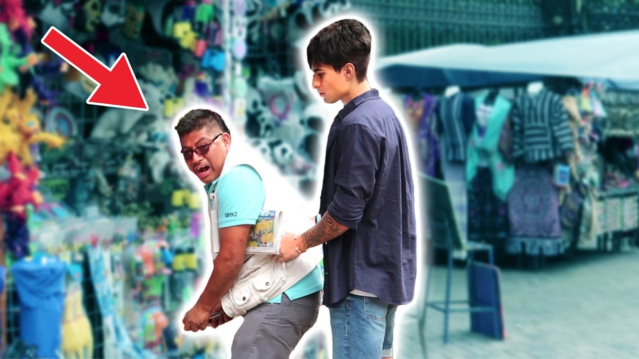 HICIMOS UNA BROMA EN LA CALLE! - YouTube