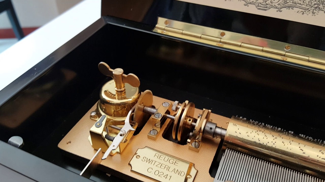 Reuge Music Box - YouTube