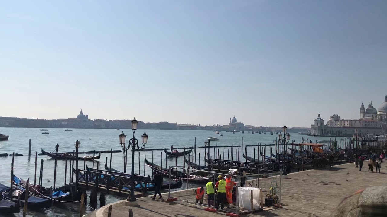 The seafront of Venice Italy - YouTube