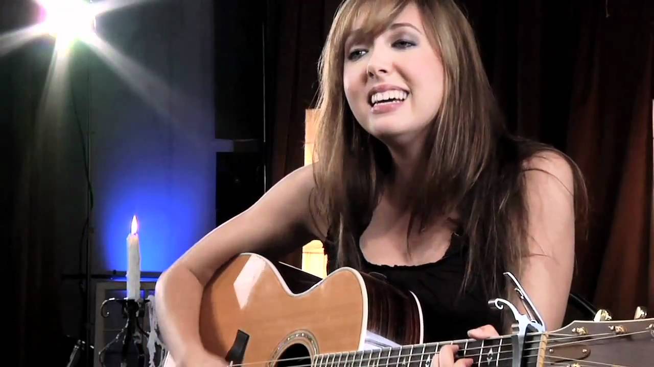 Francesca Battistelli - Free To Be Me (Acoustic) - YouTube