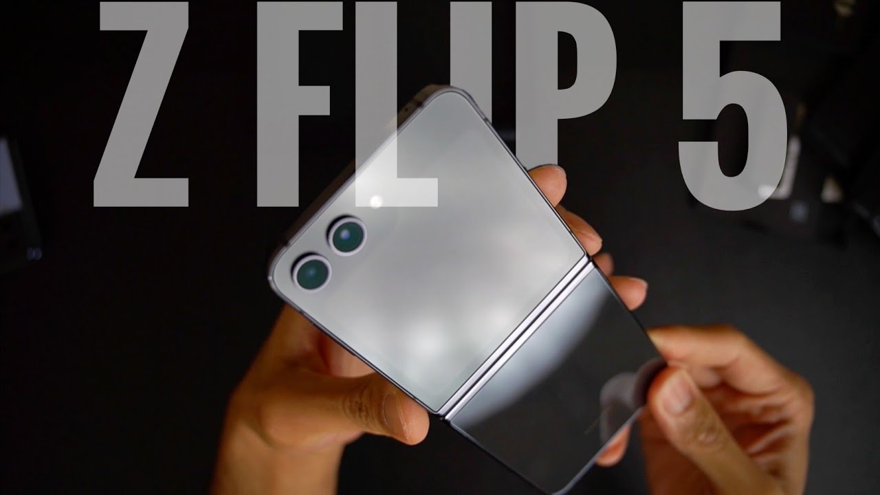 Samsung Galaxy Flip 5 Unboxing and First Impressions! - YouTube