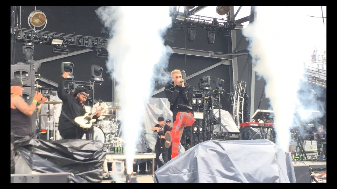 Machine Gun Kelly: Wild Boy - Rock on the Range 2018 - 5/18/18 - MAPFRE ...