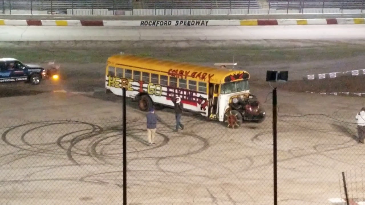 Scary Gary School Bus Jump - YouTube