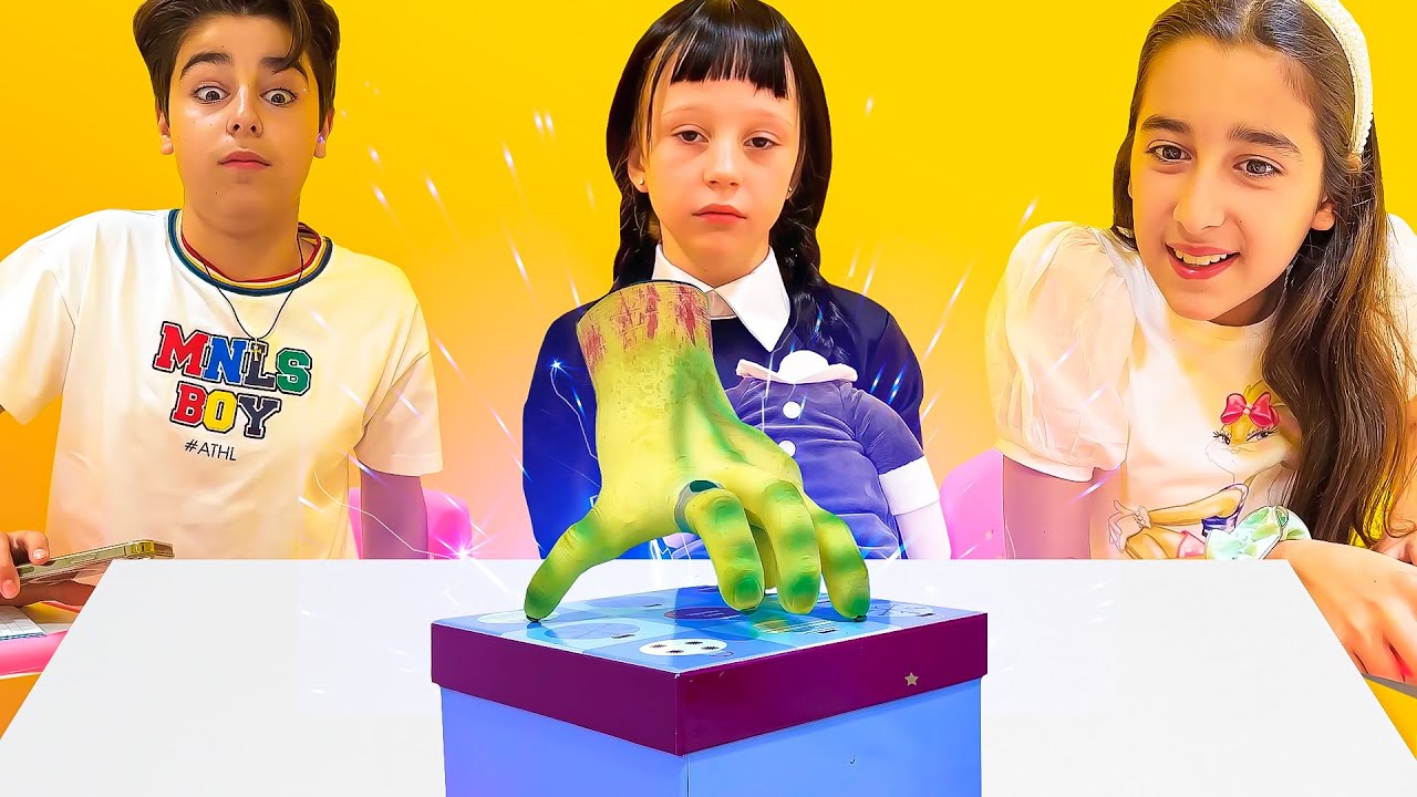 Nastya and the story about friendship at school - YouTube