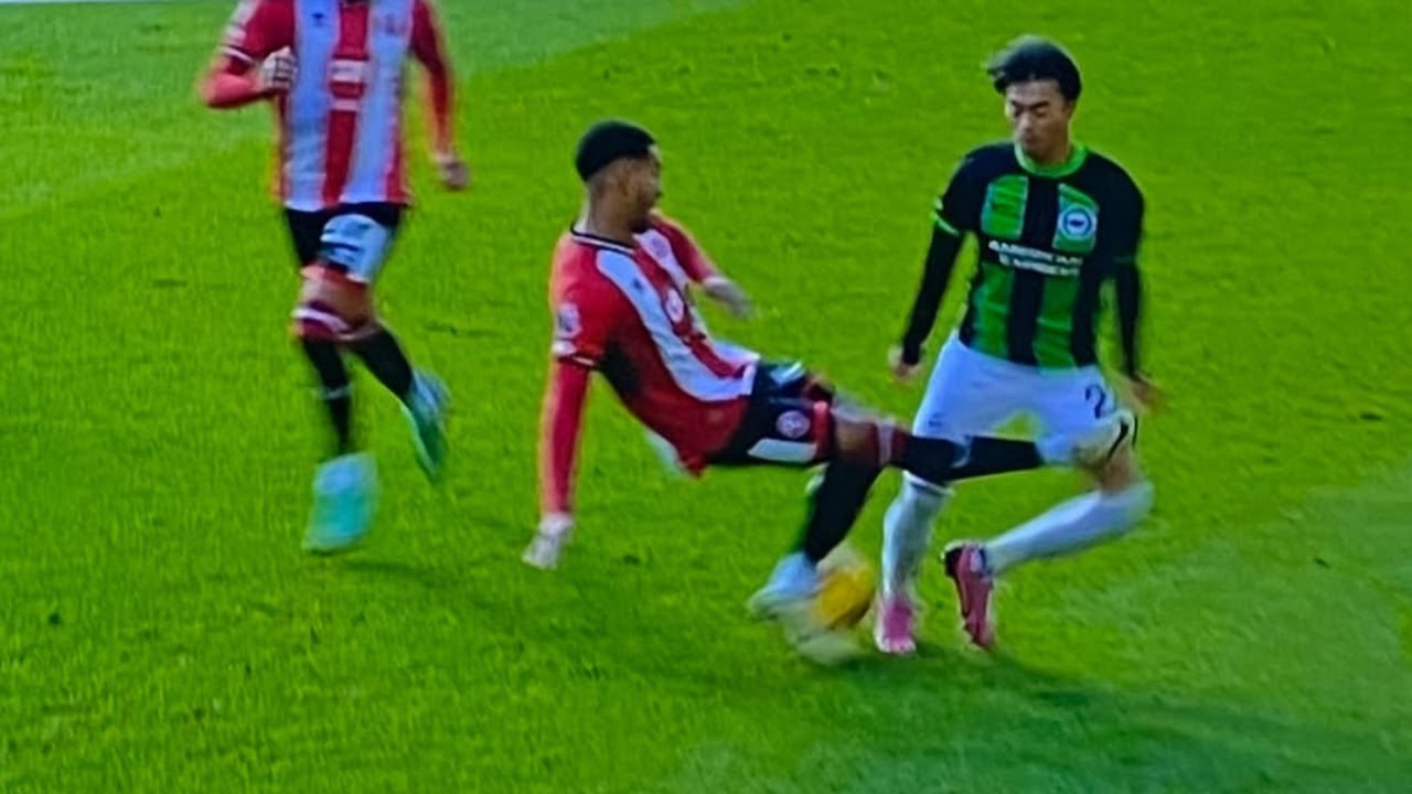 Mason Holgate red card vs Brighton vs Sheffield United after red card ...
