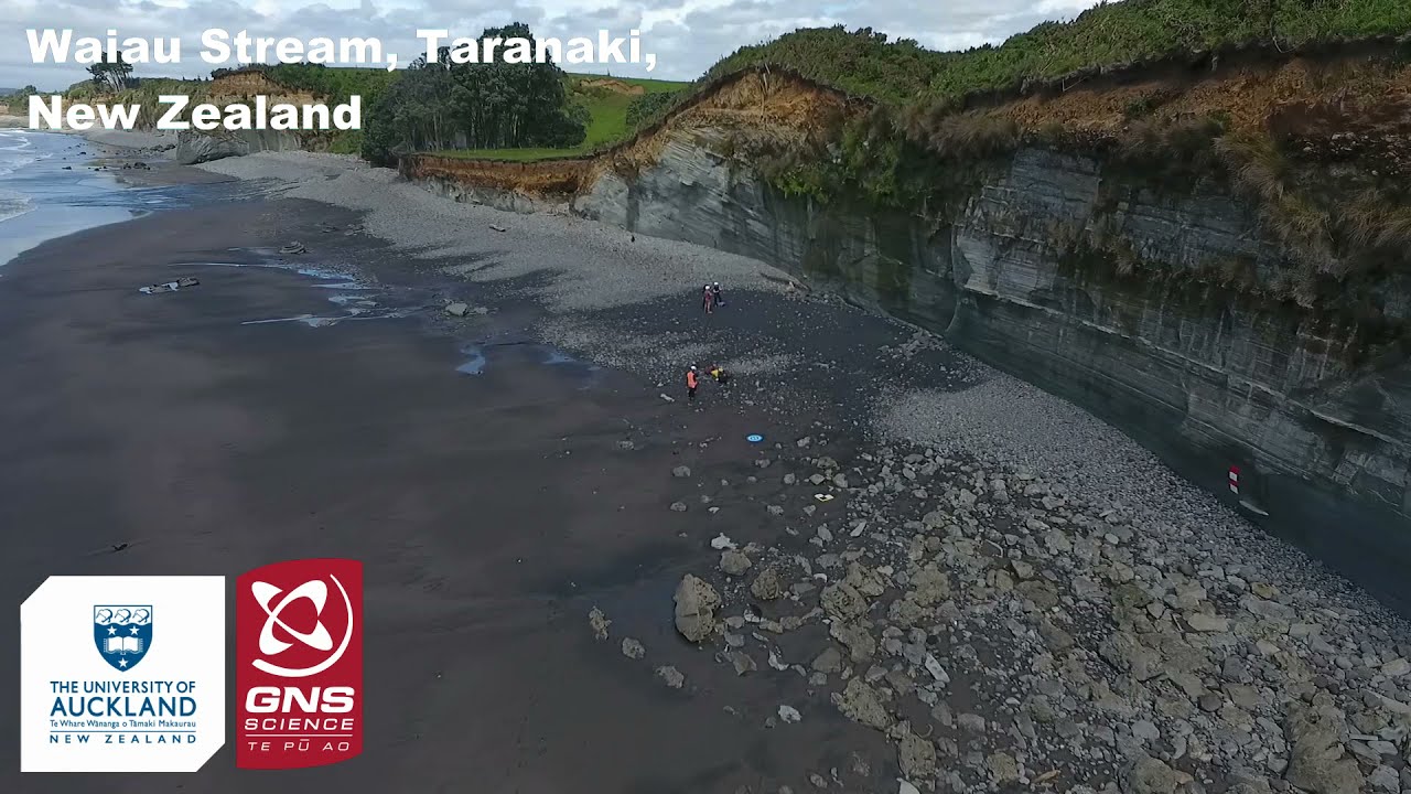 Waiau Stream, Taranaki, Aotearoa-New Zealand - YouTube
