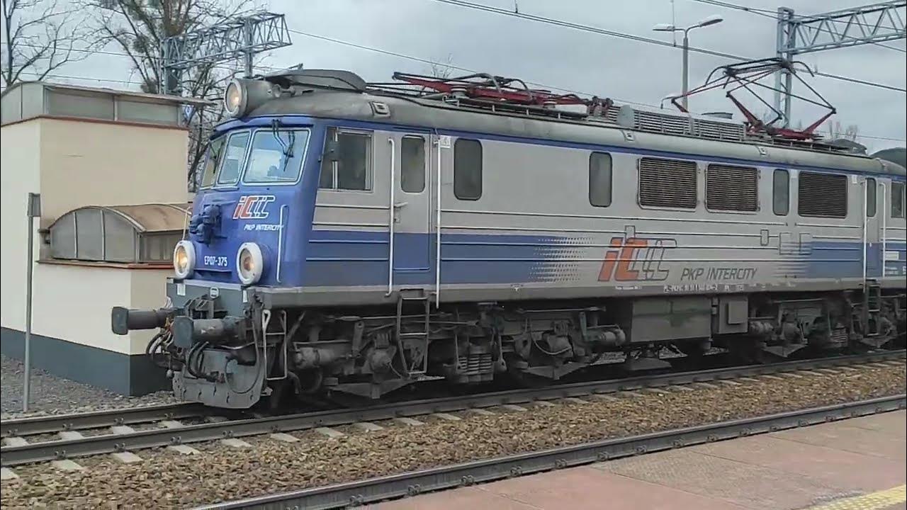 EP07 - 375 ze składem TLK Lubomirski #lokomotywa_#Mława_#kolejowe - YouTube