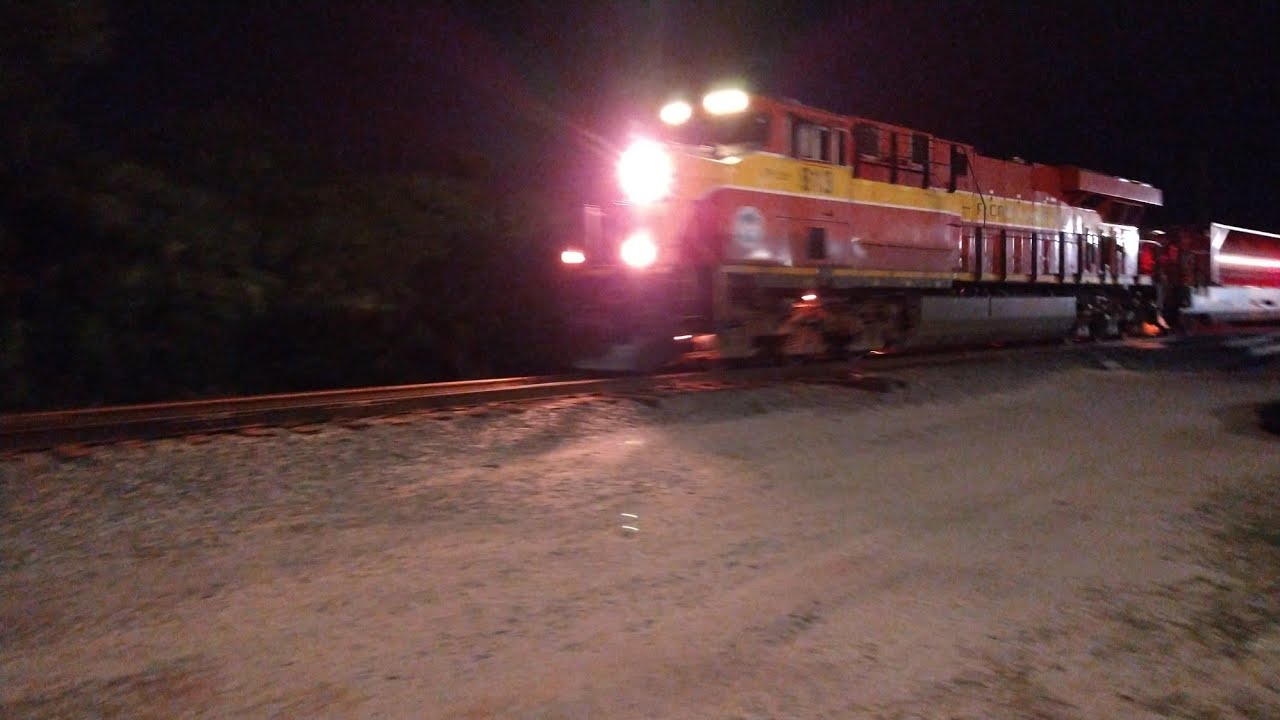FEC 107 passing through city point with defect detector - YouTube