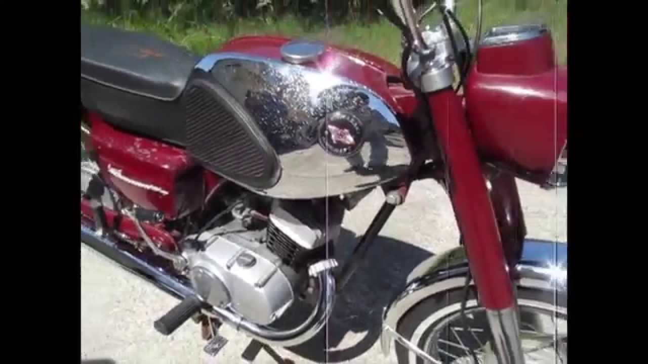 Kawasaki B8T Aircraft first start - YouTube