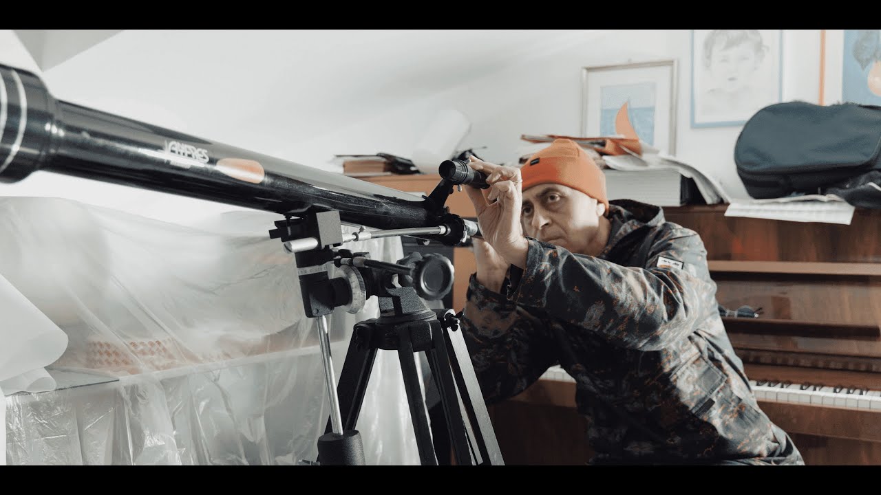 So very high Backstage - YouTube