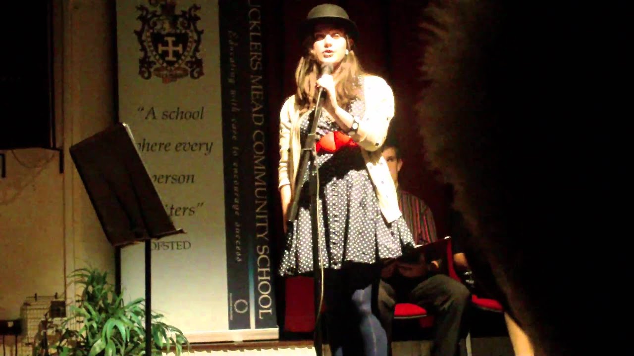 Erin Darling-Finan sings Warwick Avenue 07.10.10 - YouTube