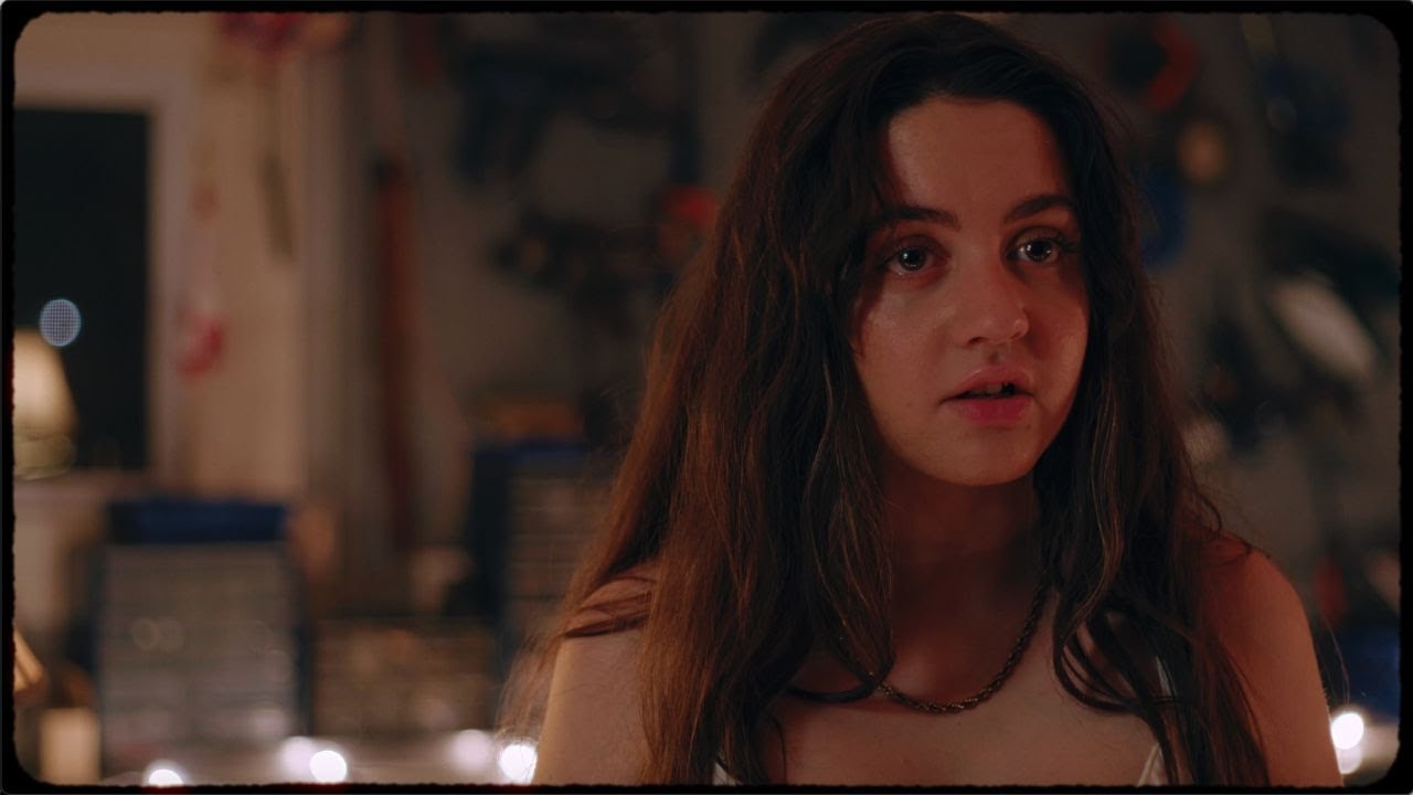 Sophia Fracassi - I Lied (Garage Sessions) - YouTube