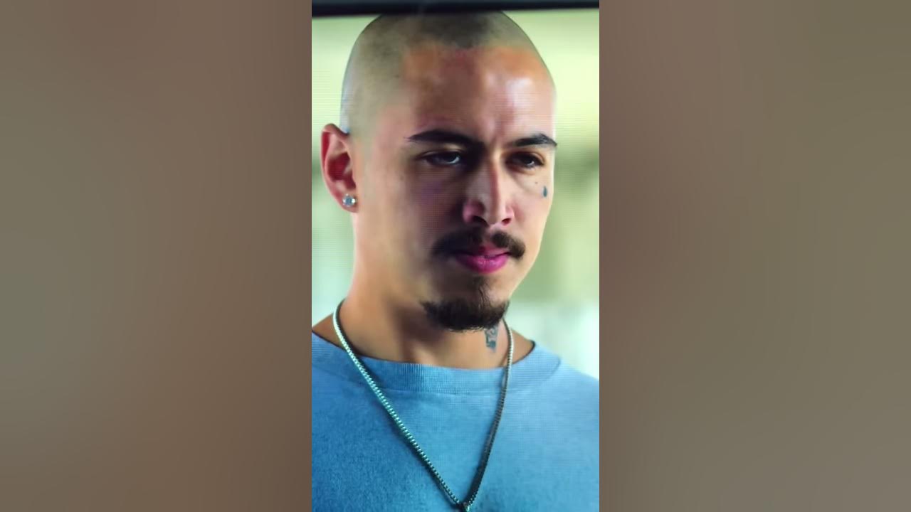 You Know Whats Yours Papasito On My Block Spooky Scene Youtube