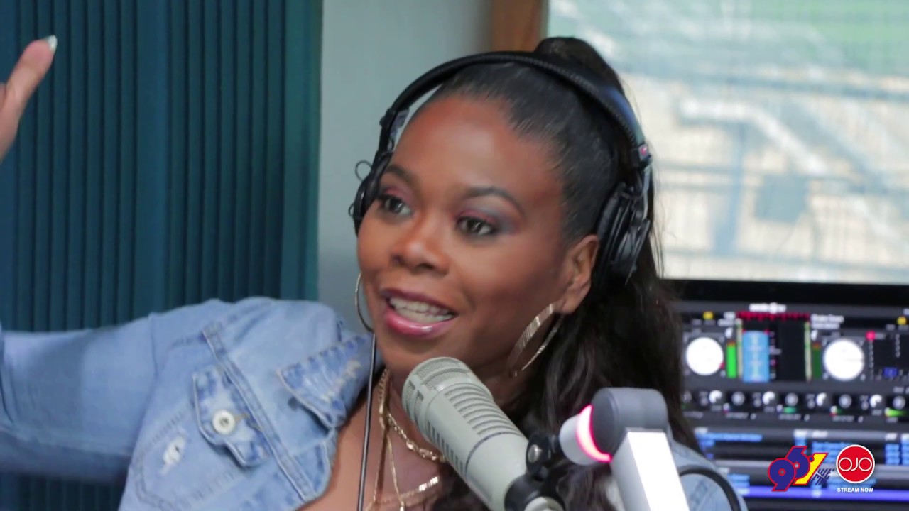Nadia Batson Performs "So Long," "Strangers" & "Shake Down" Live On The ...
