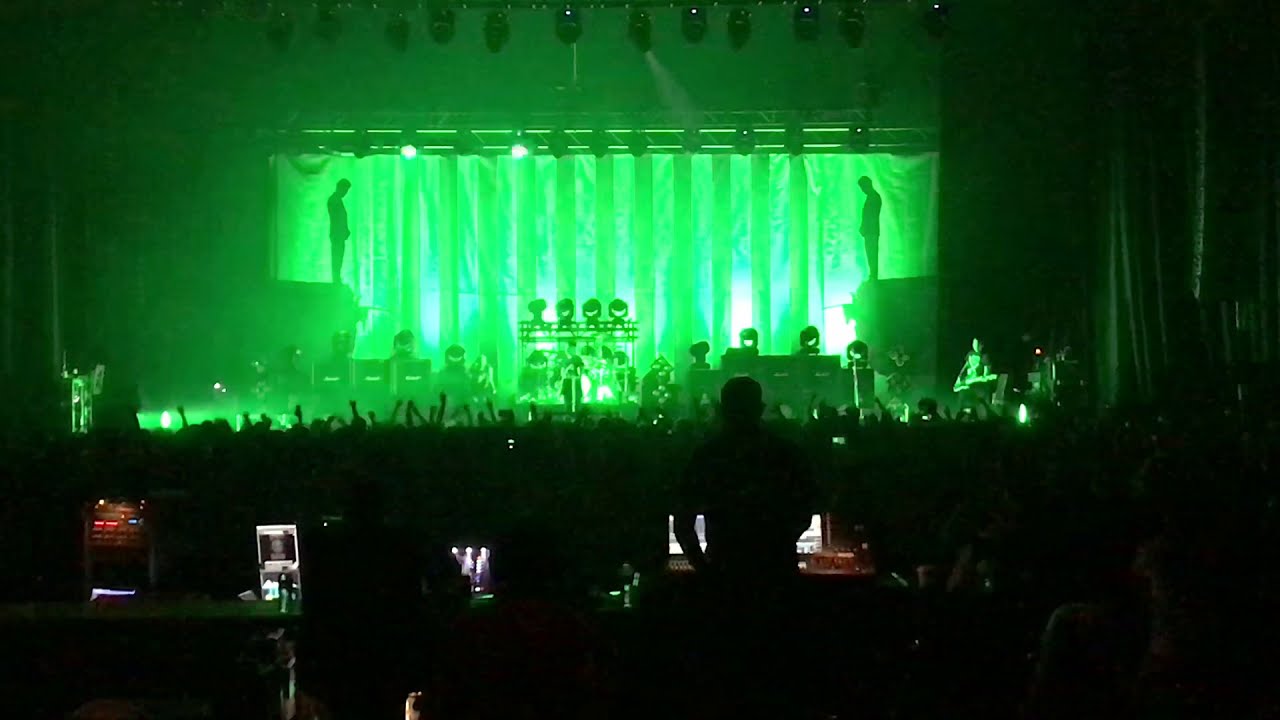Rise Against Live in Concert | Survive | September 24, 2018 - YouTube