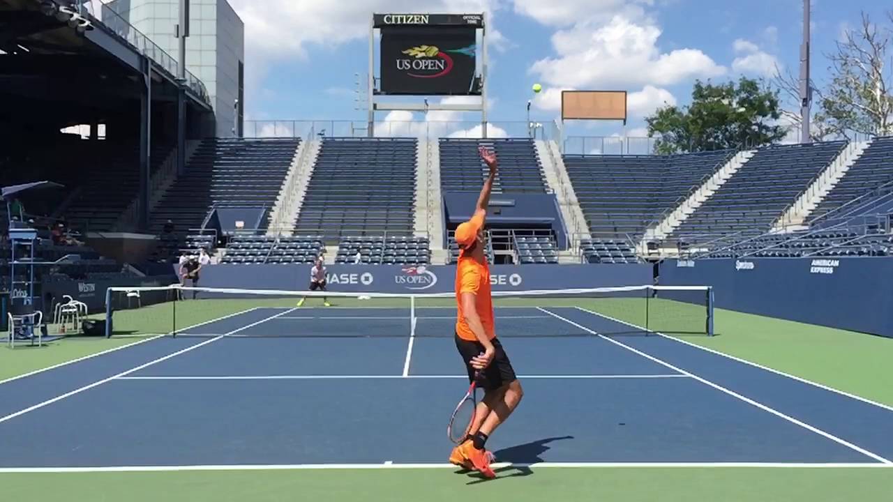 Ivo Karlovic's amazing Serve & Catch - YouTube