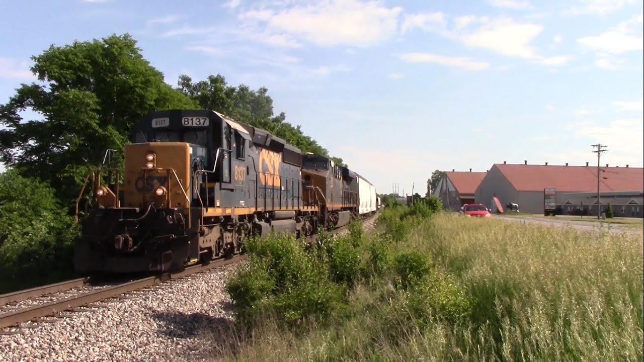 CSX M642 with CSX 8137 and CSX 878 Northbound in Lafayette, Indiana ...