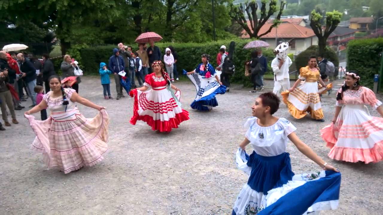 El TORITO PINTO MASLIANICO COMO ITALIA - YouTube