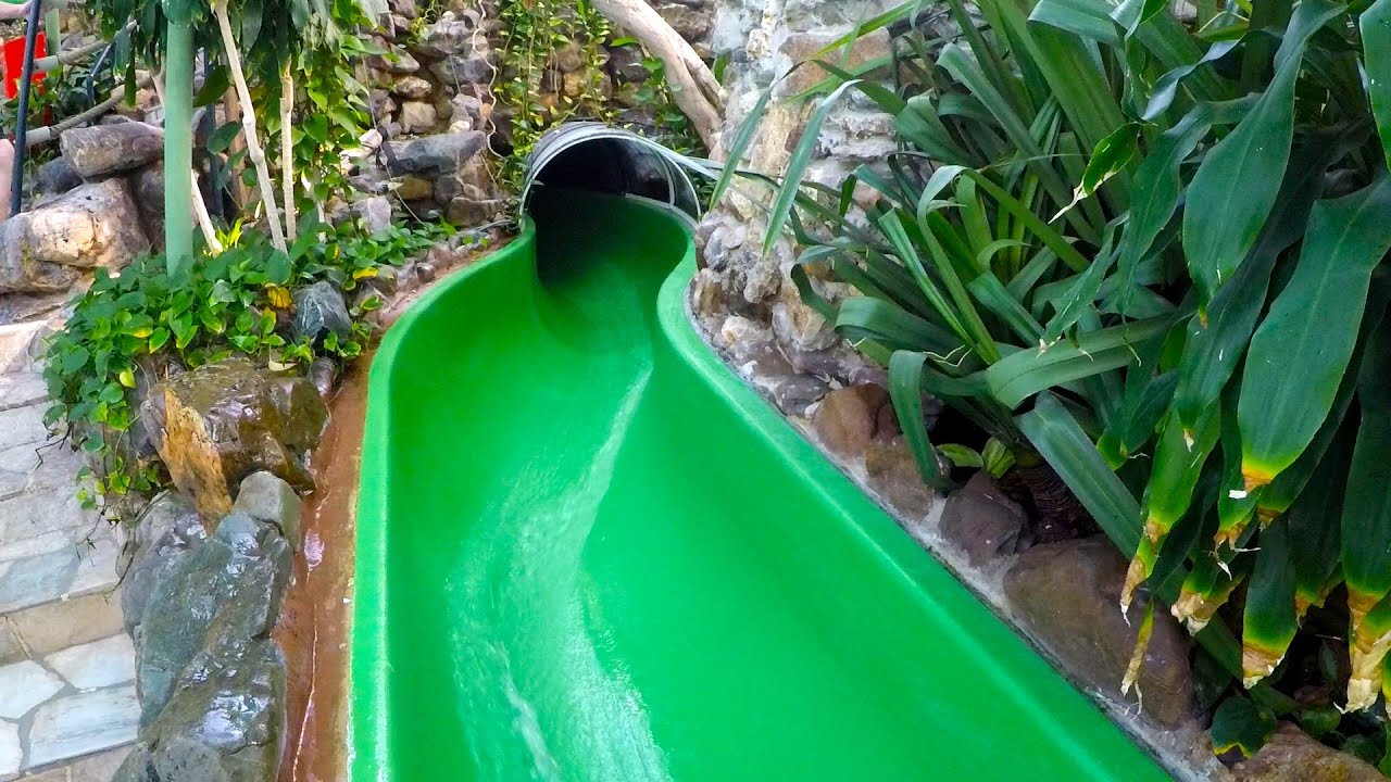 Large Water Slide at Center Parcs Heijderbos, Heijen (Netherlands ...